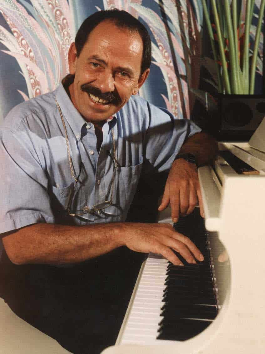 Biography - Scatman John